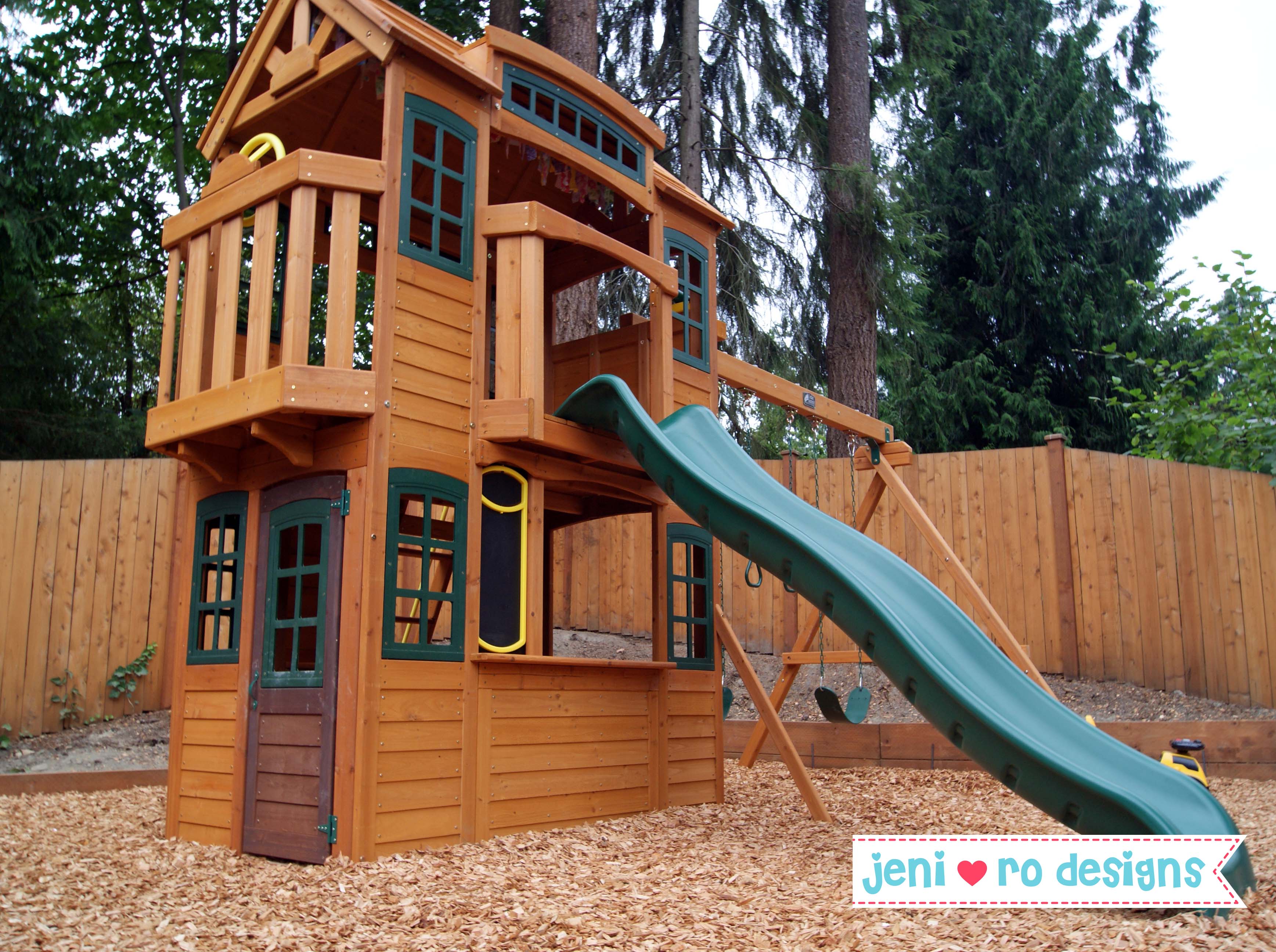 Playhouse banner with Fabric scraps - Tutorial! • jeni ro designs