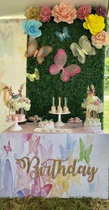 Spring party theme Inspiration! Party ideas for your spring birthday party.