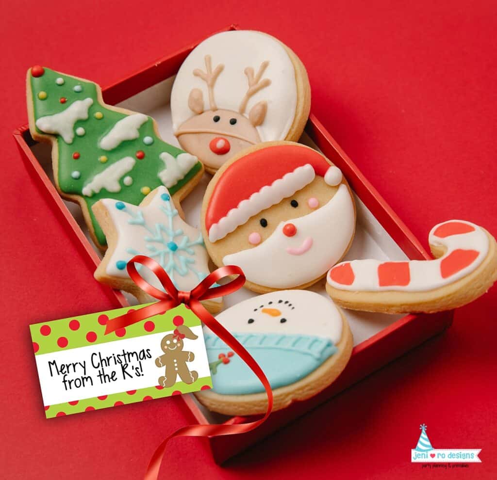 Free holiday printables including gift tags and more in the FPL!